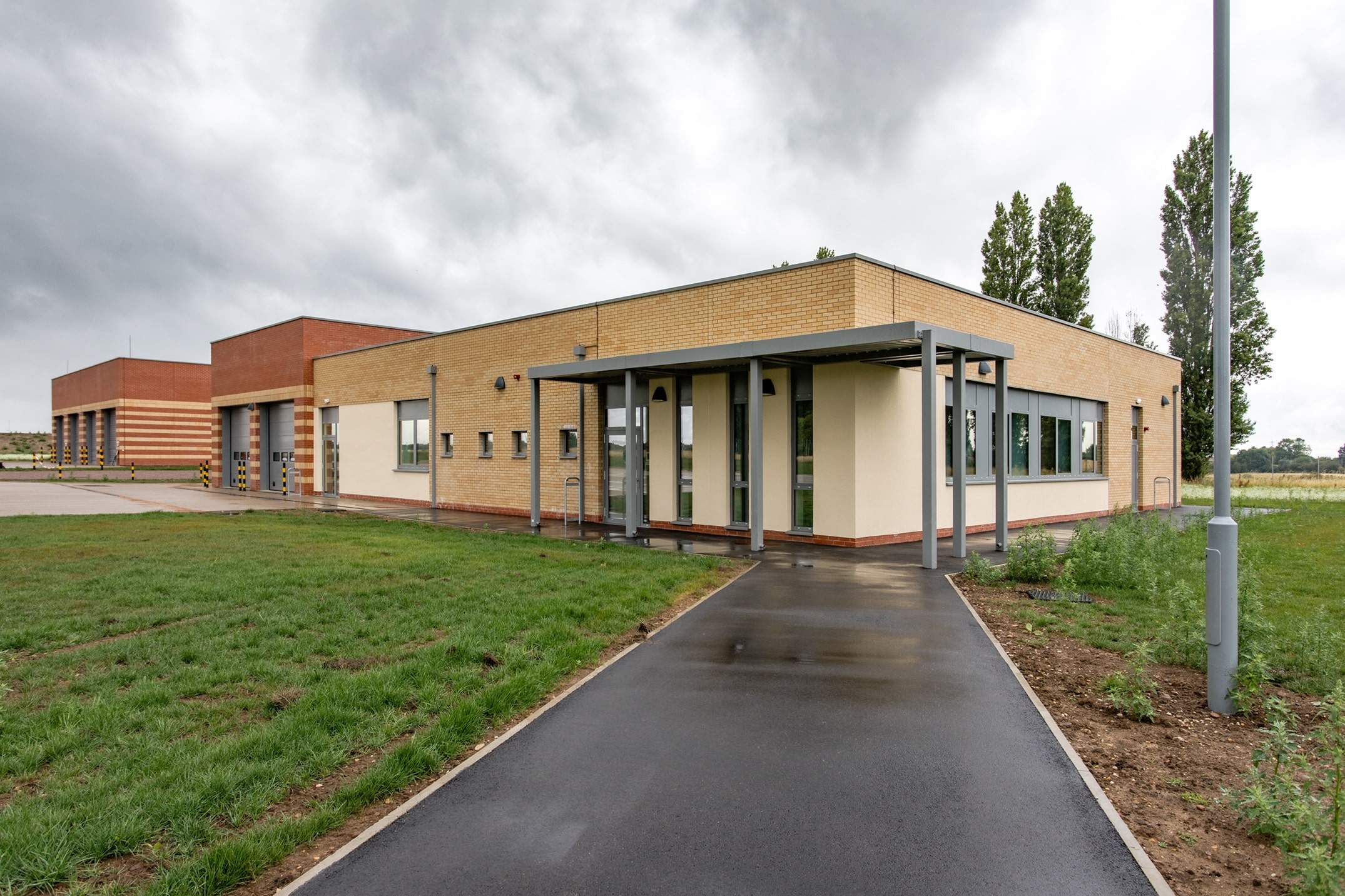 New home for Army Explosive Ordnance Disposal Troop - Henry Brothers